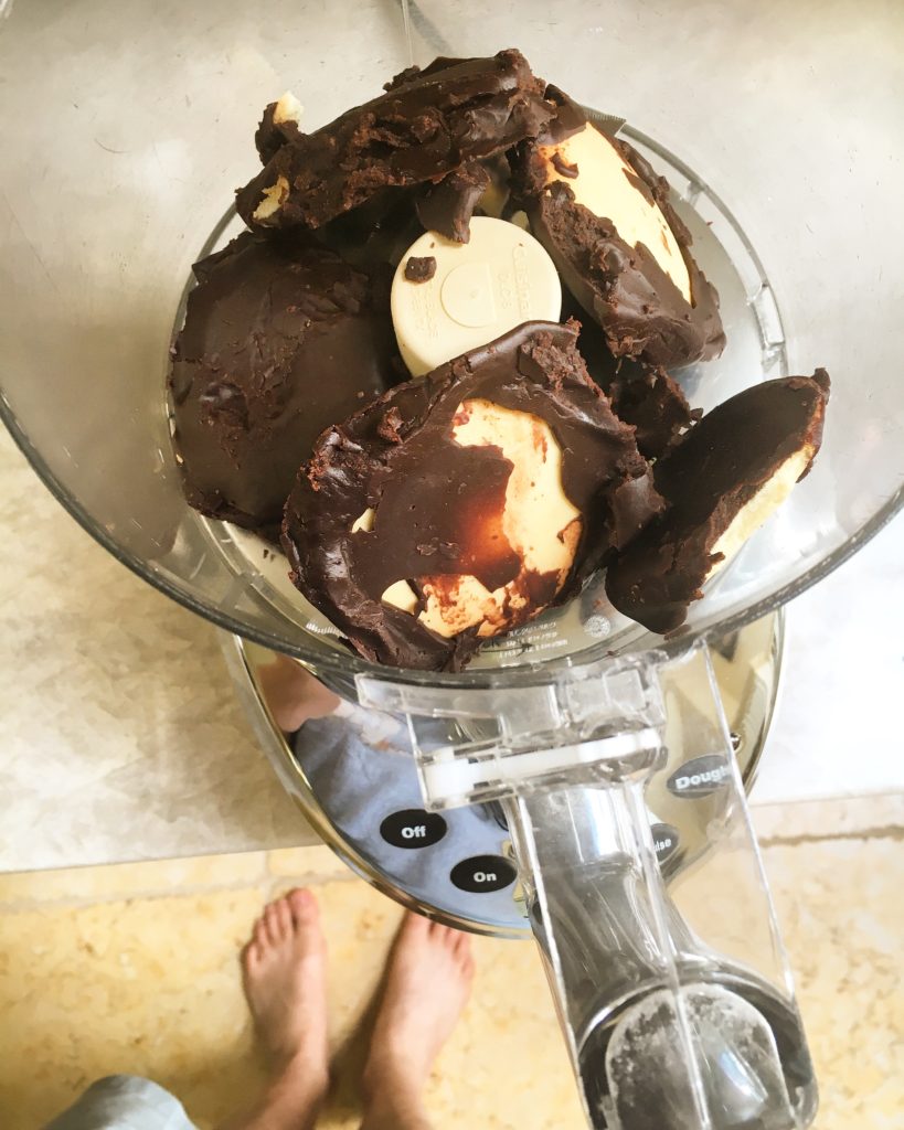 THE GRUMPY GOURMAND – I EAT MY FEELINGS, AND SO SHOULD YOU!